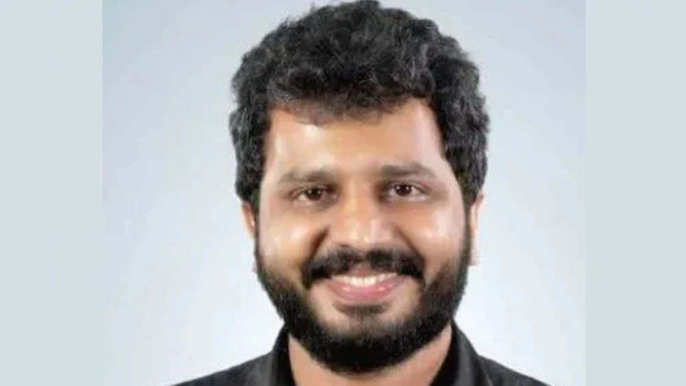 വടംവലി മത്സരത്തിന് പിന്നാലെ കുഴഞ്ഞുവീണ അദ്ധ്യാപകൻ മരിച്ചു; സംഭവം ...